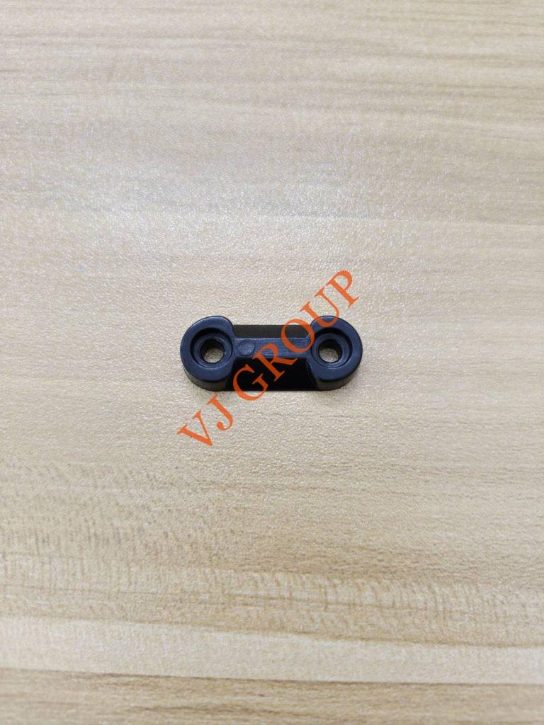 M401223 Speed Queen LATCH DOOR-DELRIN